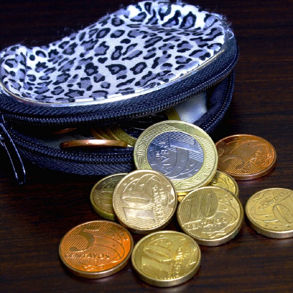 75 Enticing Stock Photos of Money from Around the World - MasterBundles