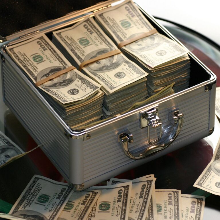 75 Enticing Stock Photos of Money from Around the World - MasterBundles