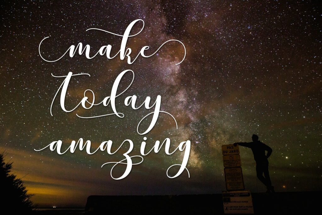 Mottona Script Font – MasterBundles