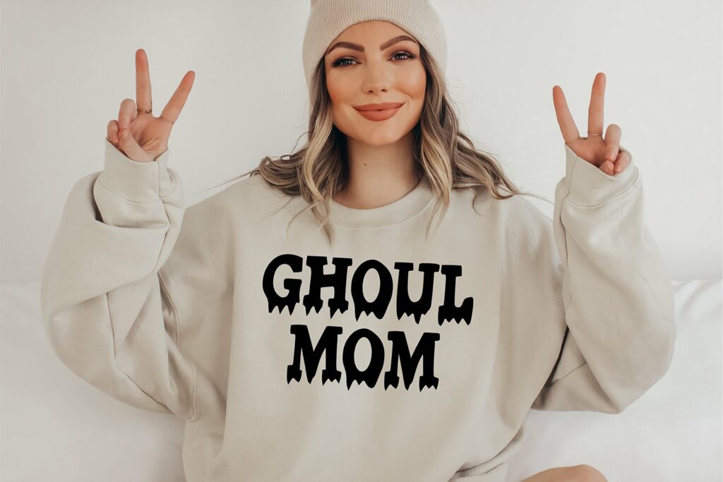 GHOUL TOWN Halloween Drip Fonts – MasterBundles