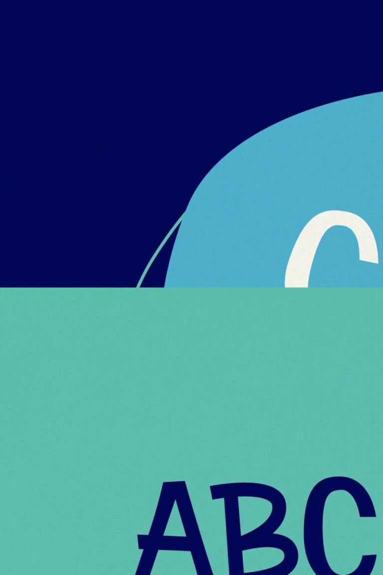 Clyde Midwood - Offbeat Display Font – MasterBundles