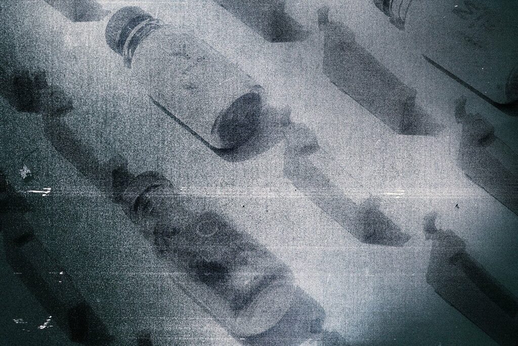 Dirty Scanner Photo Effect – MasterBundles