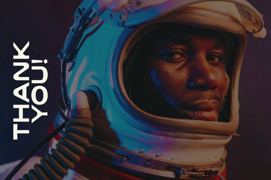 Scarlex - Retro Space Typeface – MasterBundles