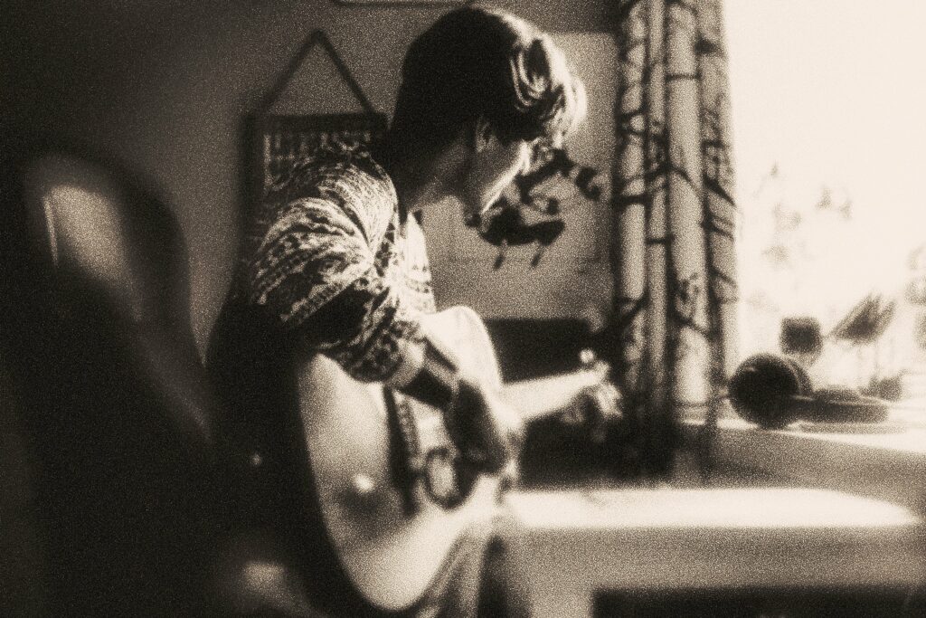 Vintage Blur Effect for Posters – MasterBundles