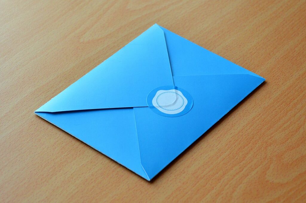 Envelope CV Template – MasterBundles