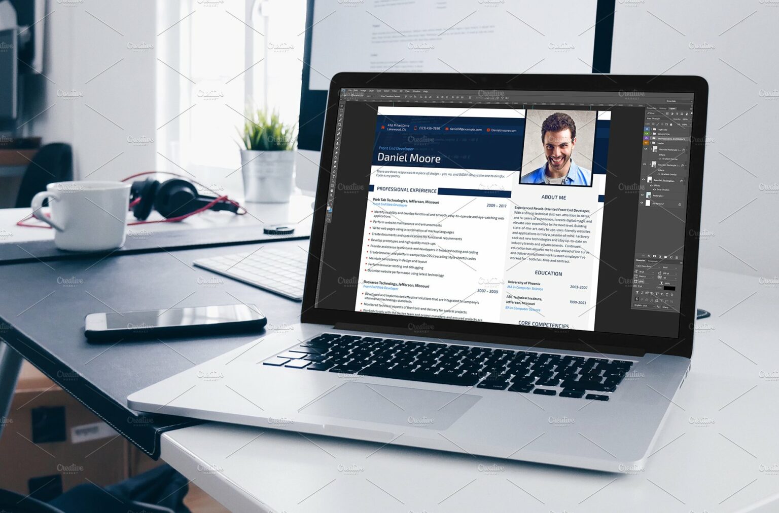 Front End Developer Resume PSD – MasterBundles
