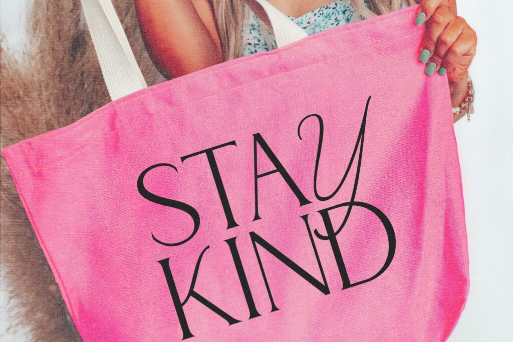 Wilde Ocean | Calligraphy Serif Font – MasterBundles