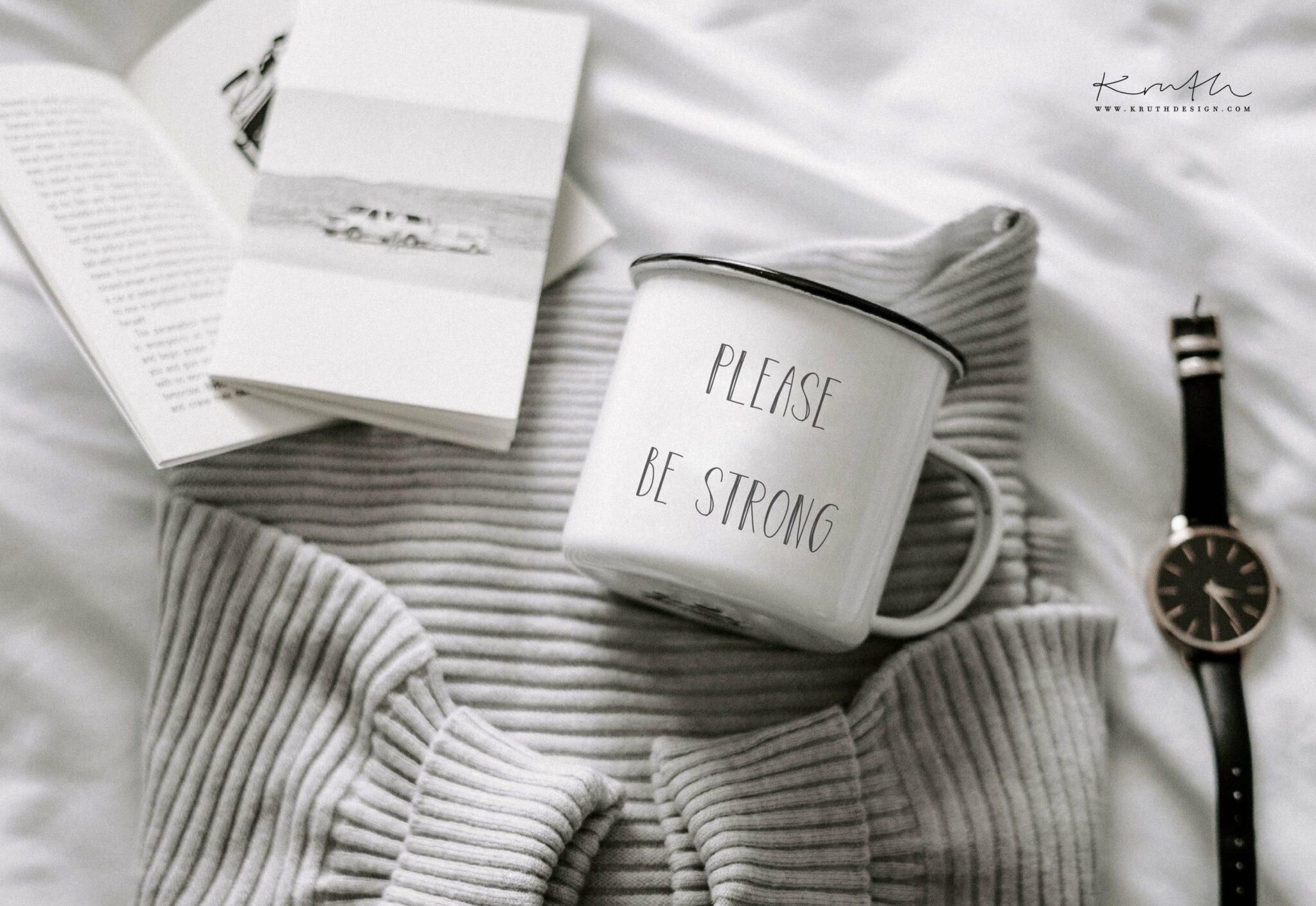 The Pear Font / handwritten style – MasterBundles