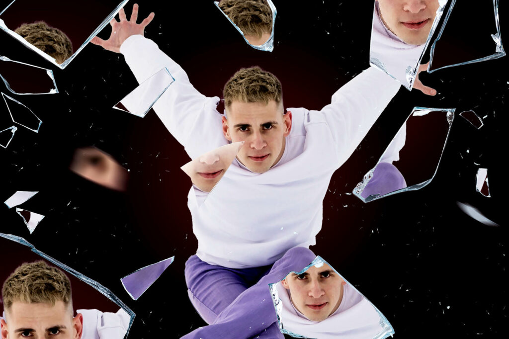 Mirror Broken Glass Photo Effect - MasterBundles