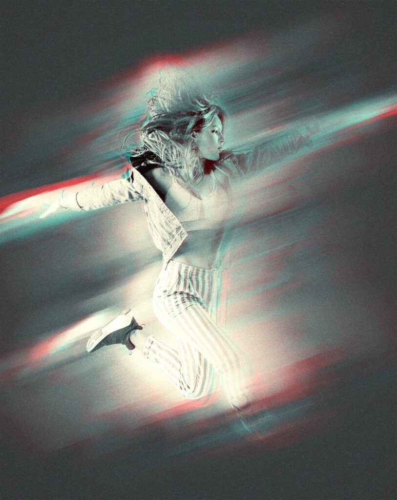 Glitch Motion Focus Effect - MasterBundles