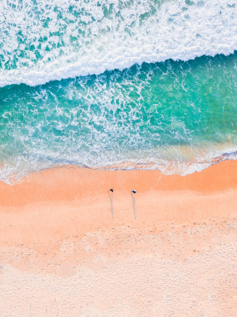 10 Free Beach Photos – MasterBundles